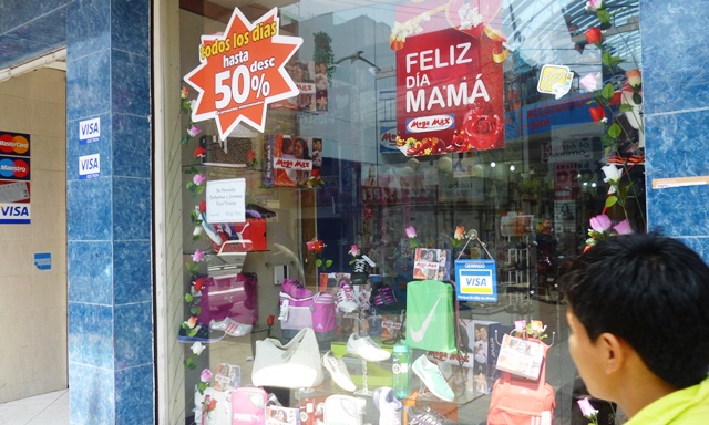 Indecopi supervisa cumplimiento promocional ofrecido por Día de la Madre | Chimbotenlinea.com