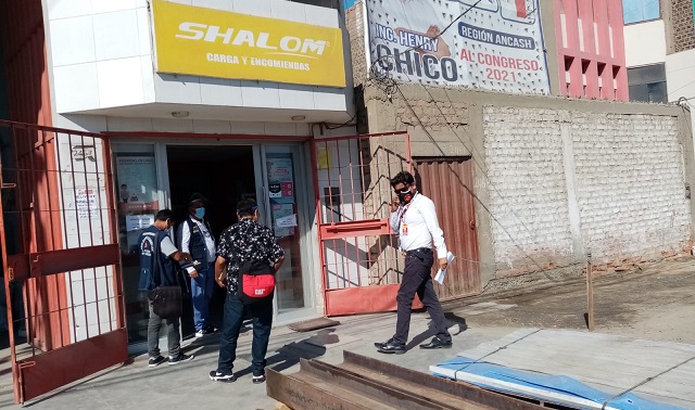 Multan a empresa de carga y encomiendas por ocupar la vía pública en ... Multan a empresa de carga y encomiendas por ocupar la vía pública en ...